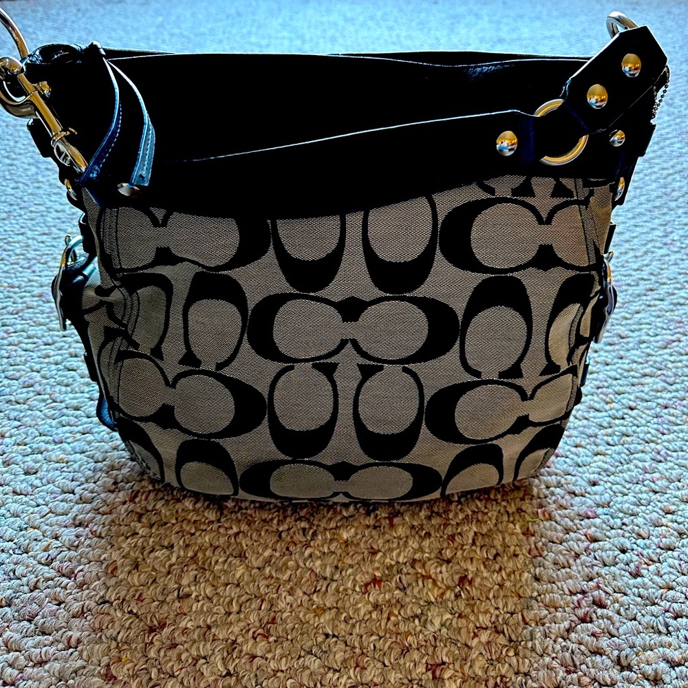 Coach Black Insignia Rare Hobo (Early 2000's) - Gem